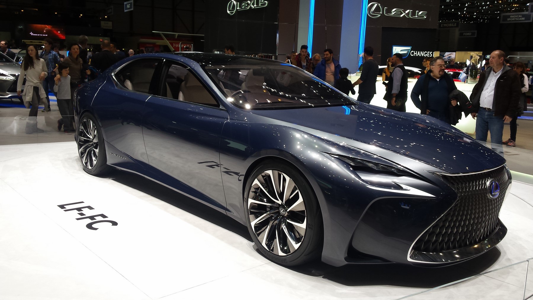 Genève 2016, Lexus LF-FC, l'ère de l'hydrogène - Le Mag Auto Prestige
