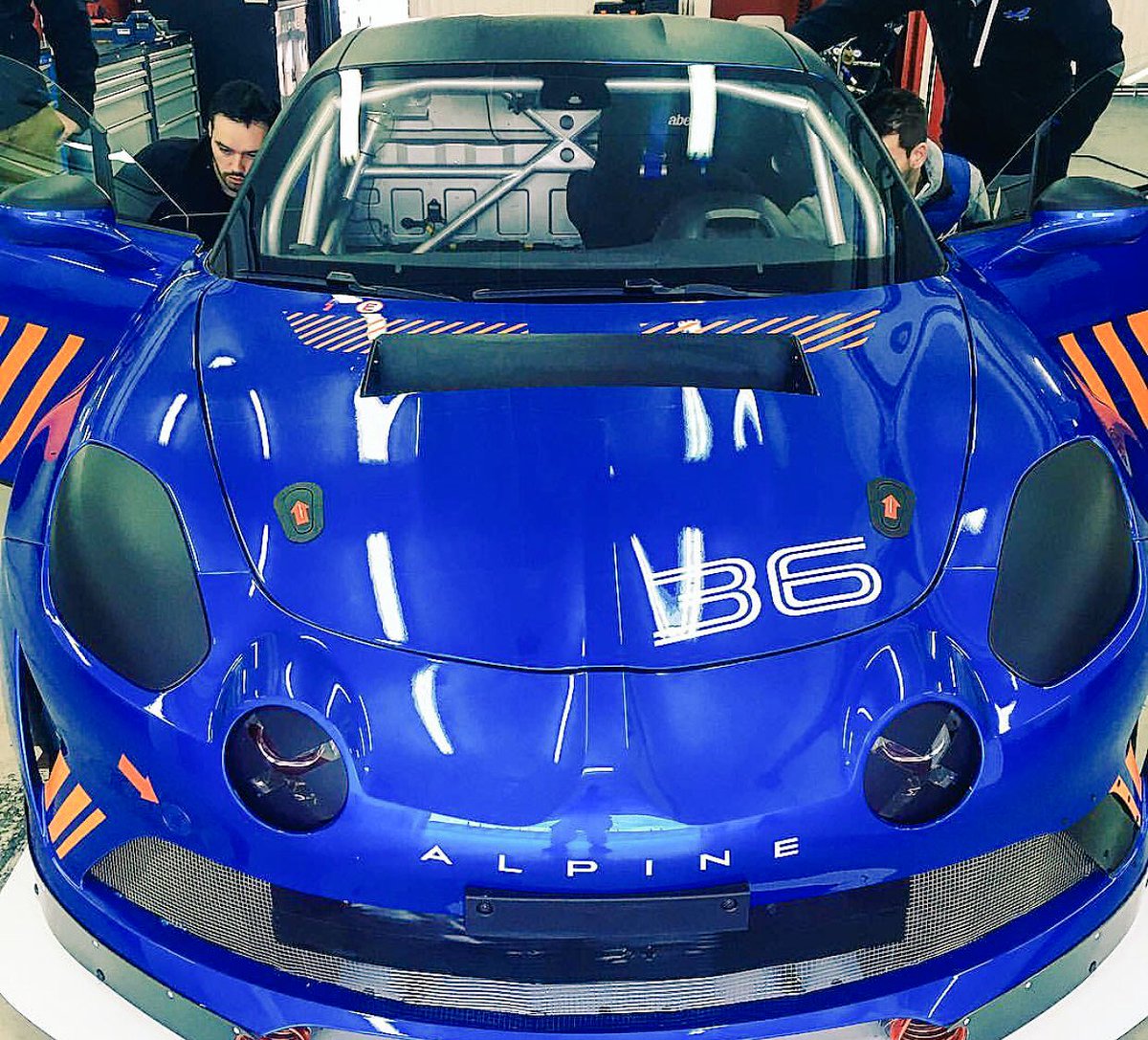 Alpine A110 Cup : prête à débuter sur le tarmac des circuits - Le Mag ...