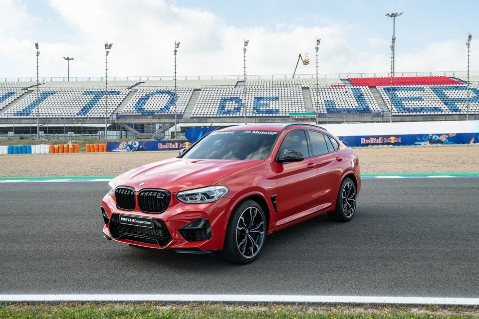 Un BMW X4 M Compétition pour le champion MotoGP 2019 - Le Mag Auto Prestige